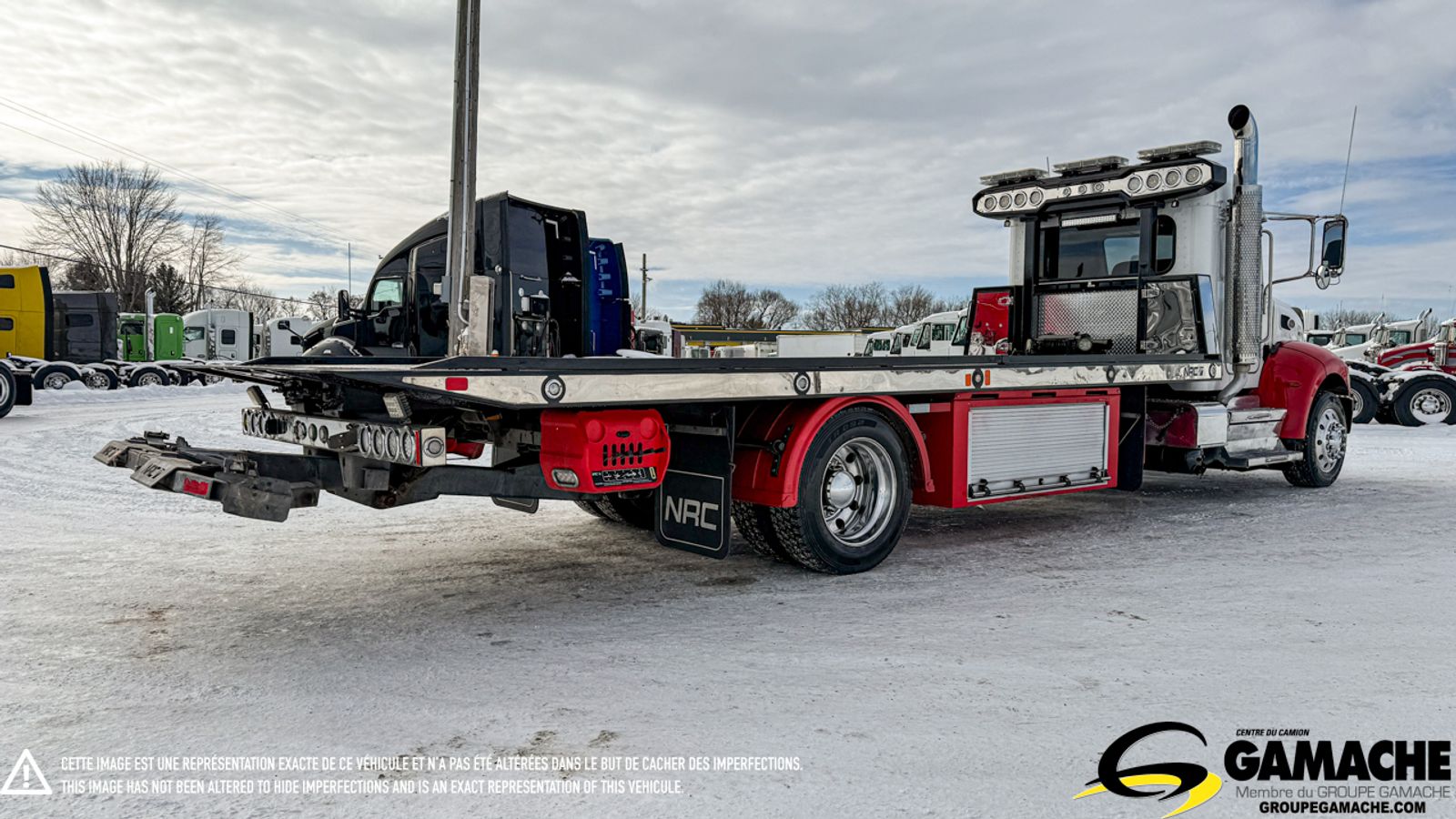 PETERBILT 337 2022 C-37401 | Used Heavy Trucks | Groupe G......