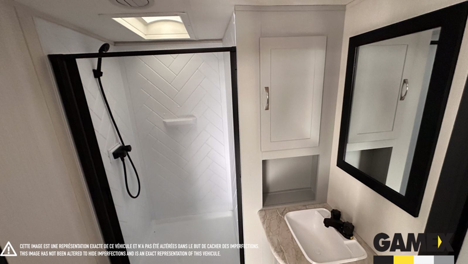 FOREST RIVER CAMPER TRAILER 2022 BX-32356 Used Recreational...