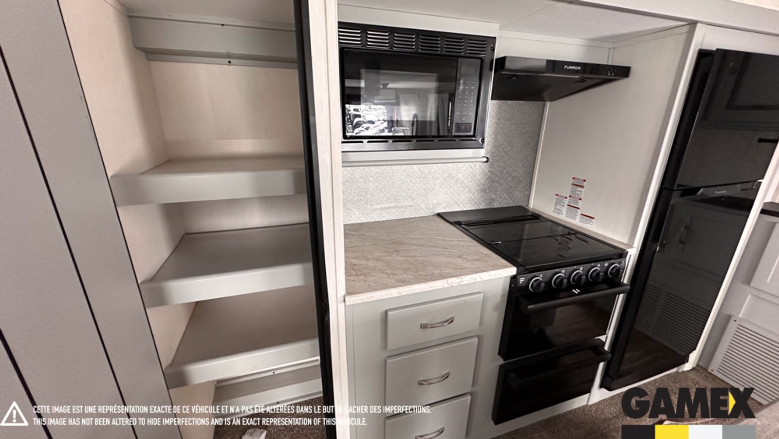 FOREST RIVER CAMPER TRAILER 2022 BX-32356 Used Recreational...